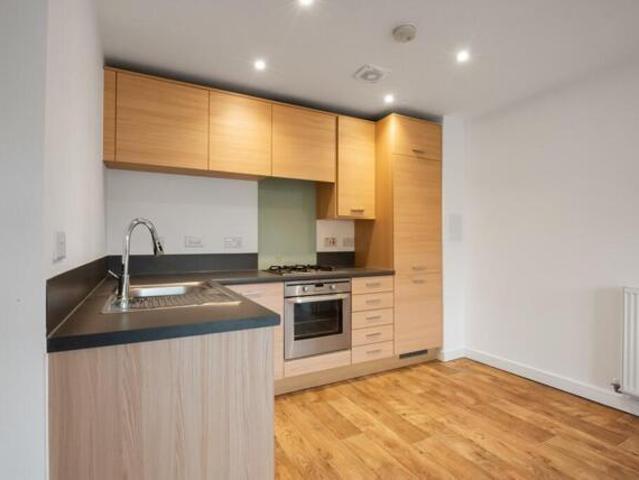 Shared Living/roommate 1 Bedroom For Sale Greenhithe Kent 200000 ES100343000