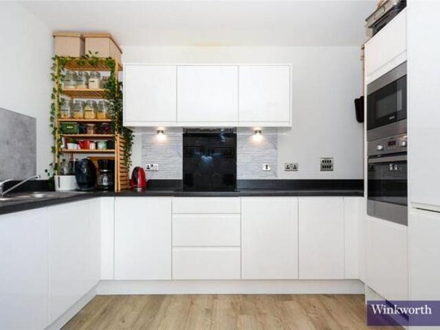 Shared Living/roommate 1 Bedroom For Sale Harrow Greater London 340000 ES101676662