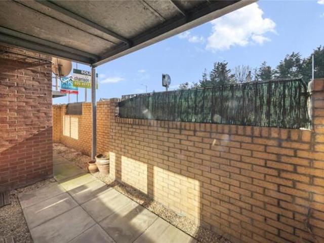 Shared Living/roommate 1 Bedroom For Sale Hayes Greater London 235000 ELS100132299