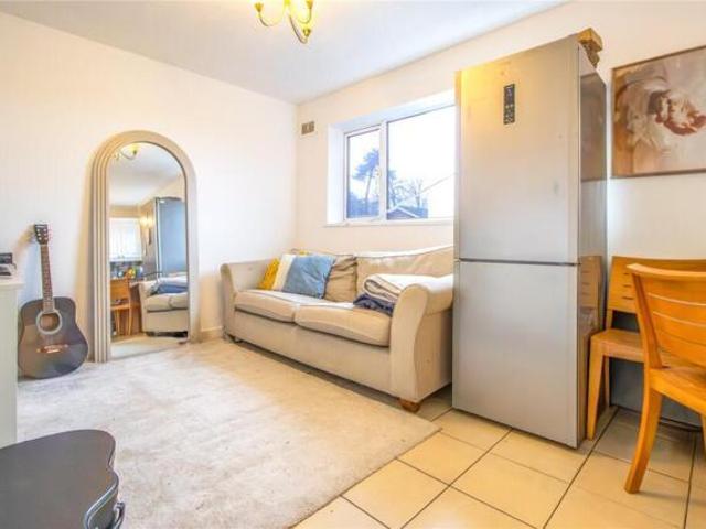 Shared Living/roommate 1 Bedroom For Sale Hemel Hempstead Swindon 70000 ES98834887