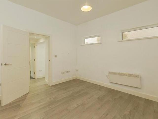 Shared Living/roommate 1 Bedroom For Sale Kent Kent 100000 ES100023734