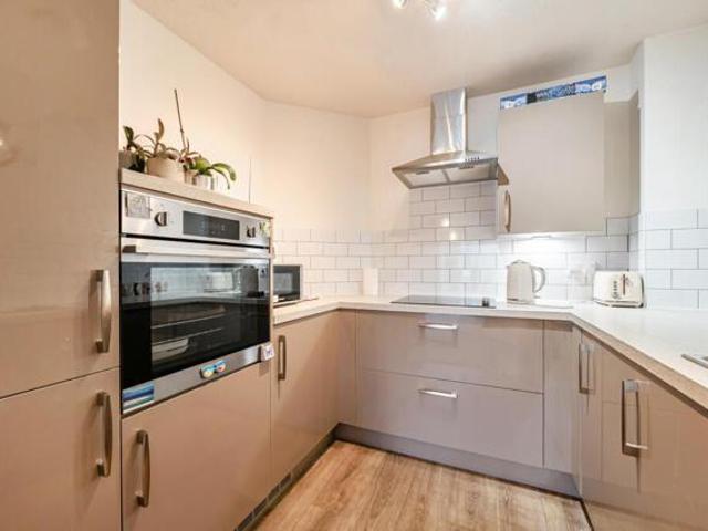 Shared Living/roommate 1 Bedroom For Sale Kent Kent 299950 ES101677801