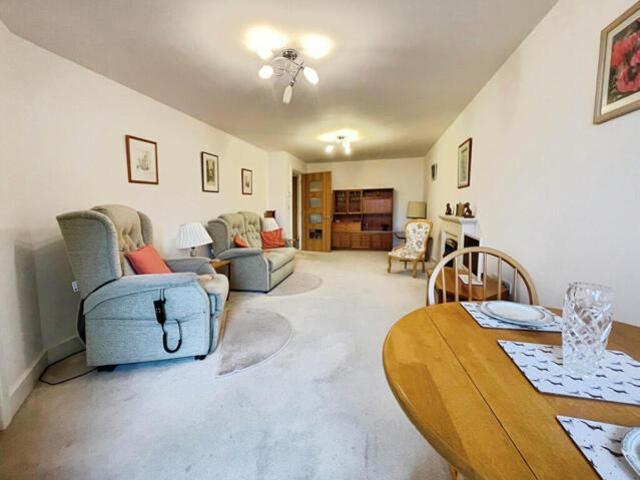 Shared Living/roommate 1 Bedroom For Sale Kidlington Oxfordshire 280000 ES99840143