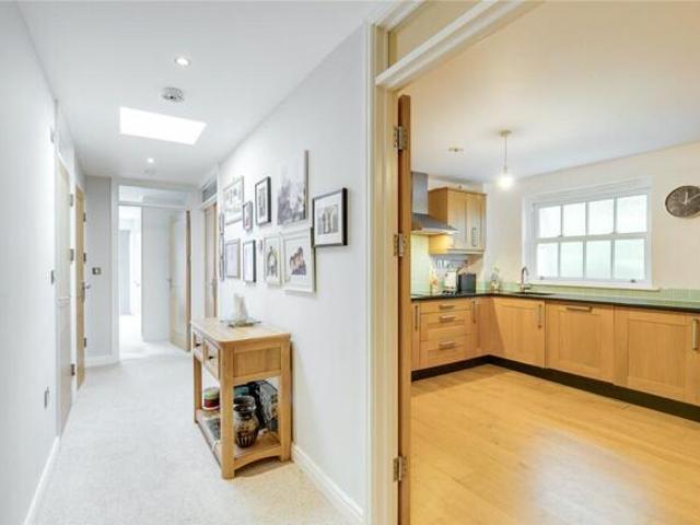 Shared Living/roommate 1 Bedroom For Sale Knebworth Hertfordshire 325000 ELS100426077