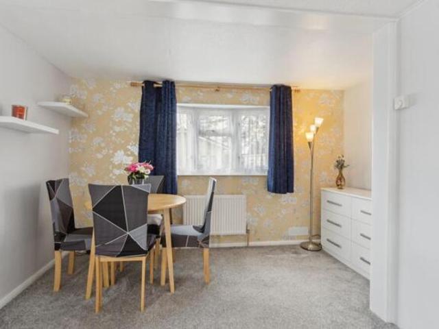 Shared Living/roommate 1 Bedroom For Sale Langley Slough 150000 ES100614950