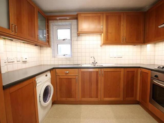 Shared Living/roommate 1 Bedroom For Sale Leatherhead Surrey 229950 ES99608412