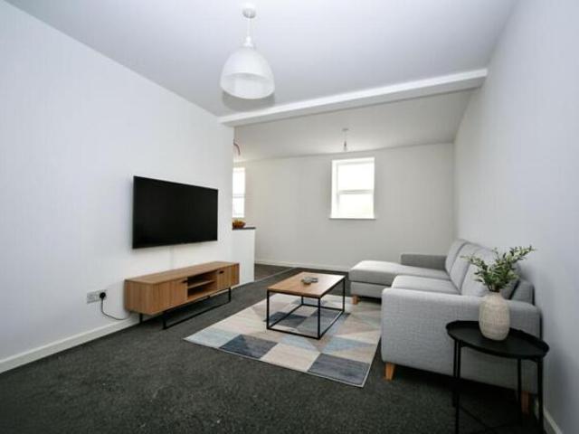 Shared Living/roommate 1 Bedroom For Sale Leigh Wigan 102100 ES101675452