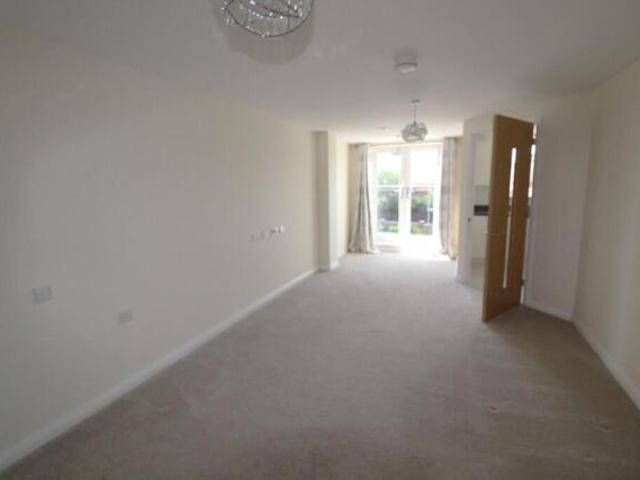 Shared Living/roommate 1 Bedroom For Sale Leyland Lancashire 139950 ES98119219