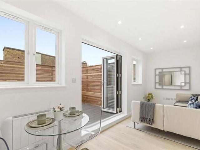 Shared Living/roommate 1 Bedroom For Sale London Greater London 400000 ES100426363