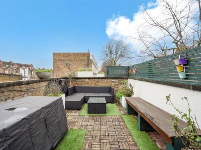 Shared Living/roommate 1 Bedroom For Sale London Greater London 375000 ES99029189