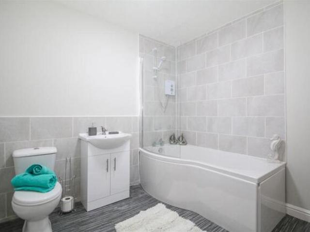 Shared Living/roommate 1 Bedroom For Sale Lower Vickers Street Lower Vickers Street 75000 ES99054826