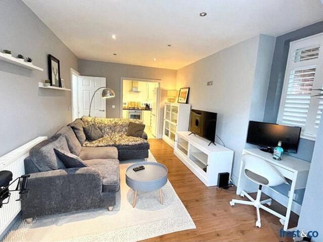 Shared Living/roommate 1 Bedroom For Sale Poole Poole 207000 ELS99130397