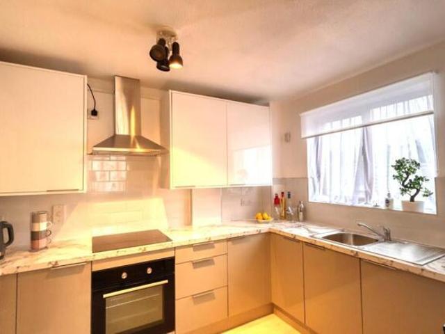 Shared Living/roommate 1 Bedroom For Sale Princes Risborough Buckinghamshire 240000 ELS101025954
