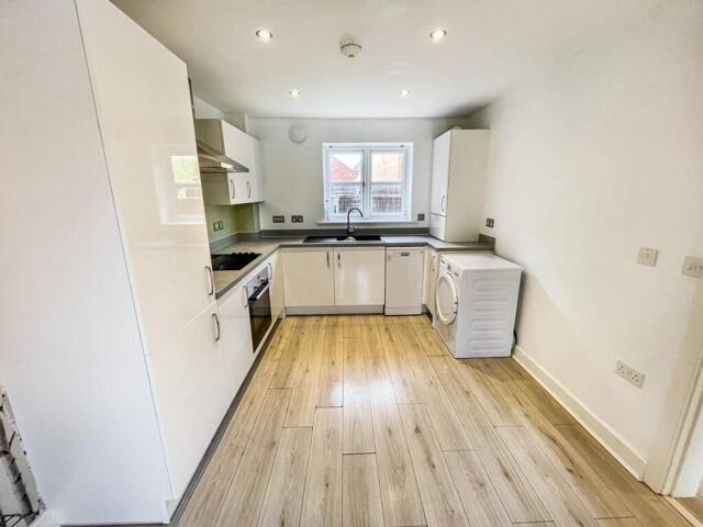 Shared Living/roommate 1 Bedroom For Sale Rugby Warwickshire 125000 ES90897546