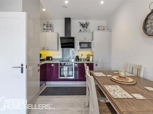 Shared Living/roommate 1 Bedroom For Sale Reading Isle Of Anglesey 210000 ELS98687746