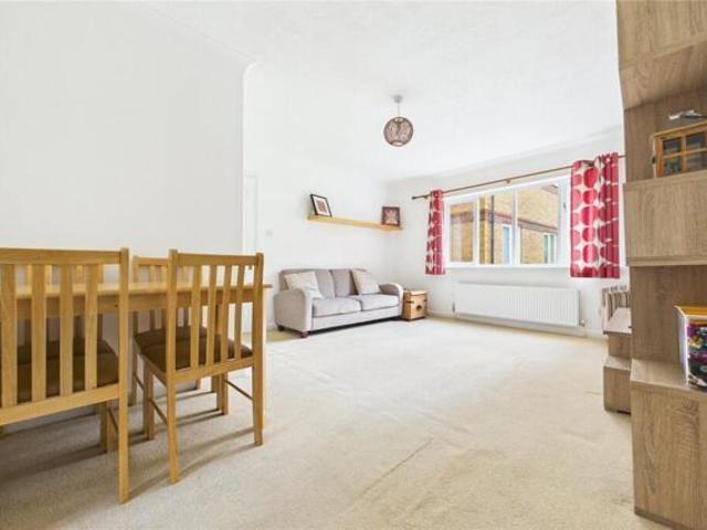 Shared Living/roommate 1 Bedroom For Sale Reading Reading 180000 ES98278317