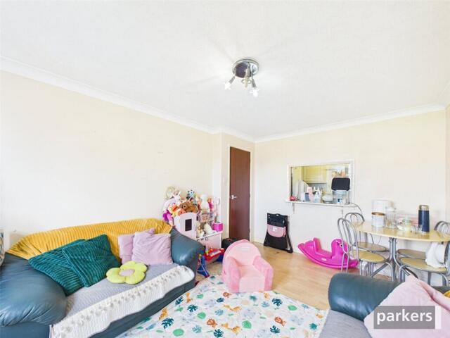 Shared Living/roommate 1 Bedroom For Sale Reading Reading 200000 ES99380898