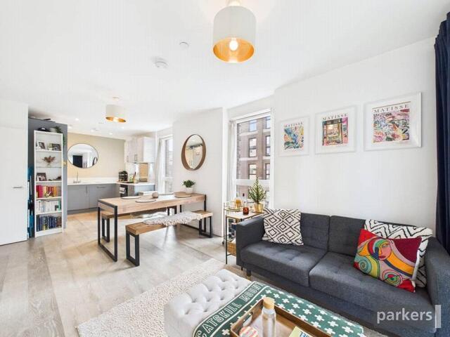 Shared Living/roommate 1 Bedroom For Sale Reading Reading 270000 ES100158656
