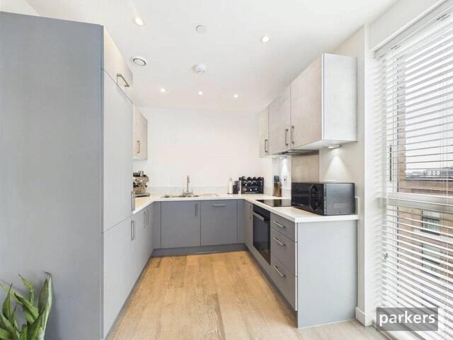 Shared Living/roommate 1 Bedroom For Sale Reading Reading 295000 ES100132673