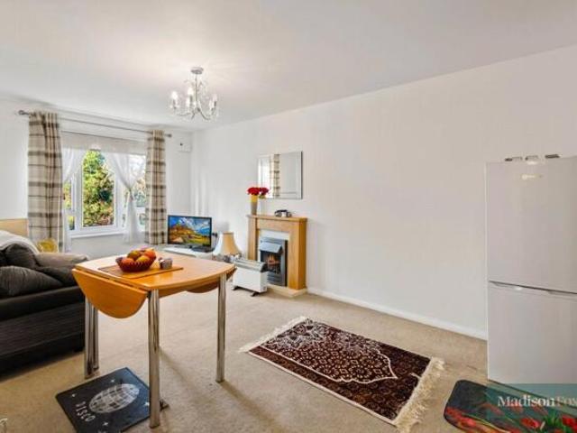 Shared Living/roommate 1 Bedroom For Sale Romford Greater London 120000 ES99986189