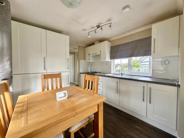 Shared Living/roommate 1 Bedroom For Sale Romford Essex 90000 ELS100158595