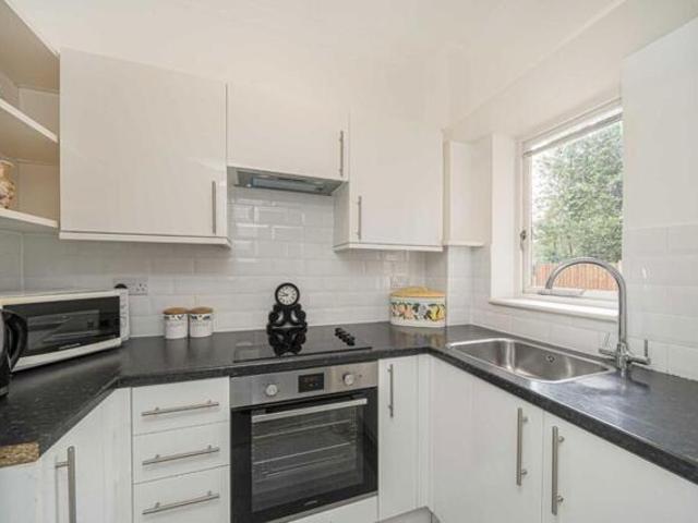 Shared Living/roommate 1 Bedroom For Sale Sunbury Great London 185000 ELS100132351