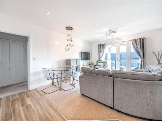 Shared Living/roommate 1 Bedroom For Sale Surrey Great London 287500 ES98903812