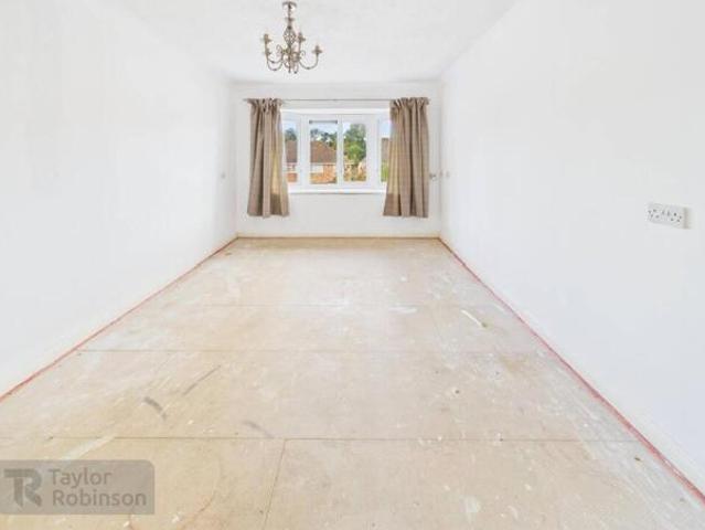 Shared Living/roommate 1 Bedroom For Sale Surrey Great London 90000 ES98119508