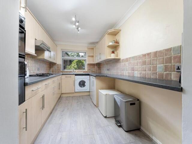 Shared Living/roommate 1 Bedroom For Sale Sutton Greater London 240000 ES99840481