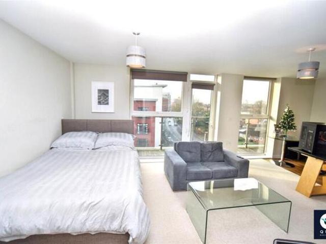 Shared Living/roommate 1 Bedroom For Sale Salford Salford 90000 ES101892224