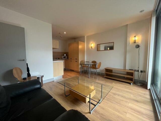Shared Living/roommate 1 Bedroom For Sale Salford Salford 150000 ES101678698