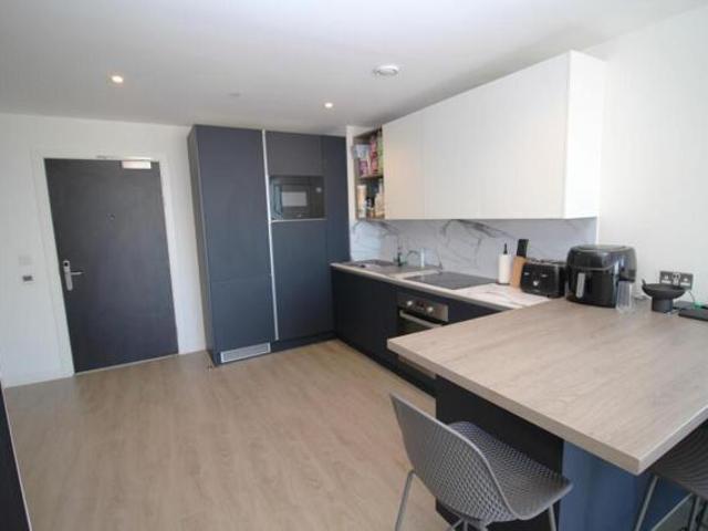 Shared Living/roommate 1 Bedroom For Sale Salford Salford 265000 ELS98864742