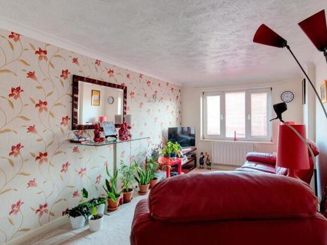 Shared Living/roommate 1 Bedroom For Sale Seaford East Sussex 70000 ES98864845