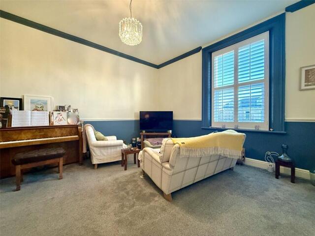Shared Living/roommate 1 Bedroom For Sale Sefton Sefton 149950 ES98278353