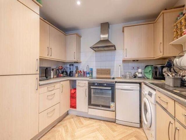 Shared Living/roommate 1 Bedroom For Sale Slough Slough 140000 ELS100540884