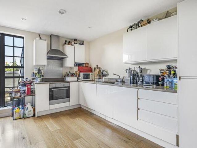 Shared Living/roommate 1 Bedroom For Sale Twickenham Greater London 425000 ES99523453
