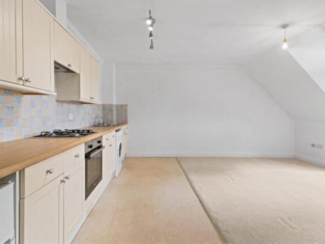 Shared Living/roommate 1 Bedroom For Sale Uckfield East Sussex 162500 ES100648931