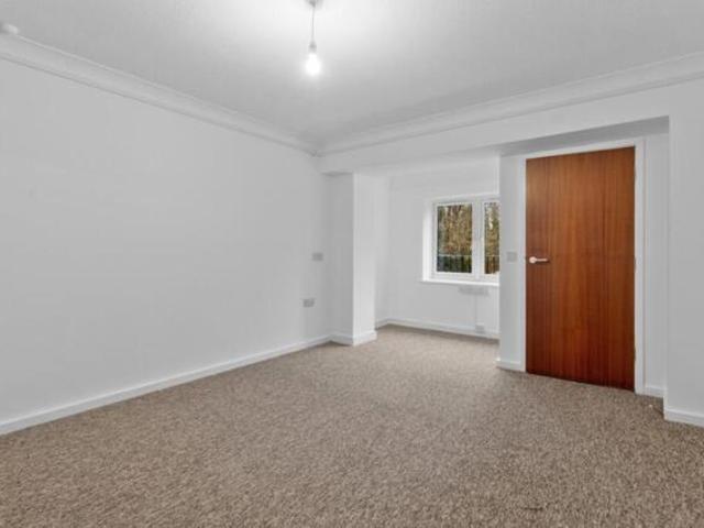 Shared Living/roommate 1 Bedroom For Sale Uckfield East Sussex 100000 ELS98969211