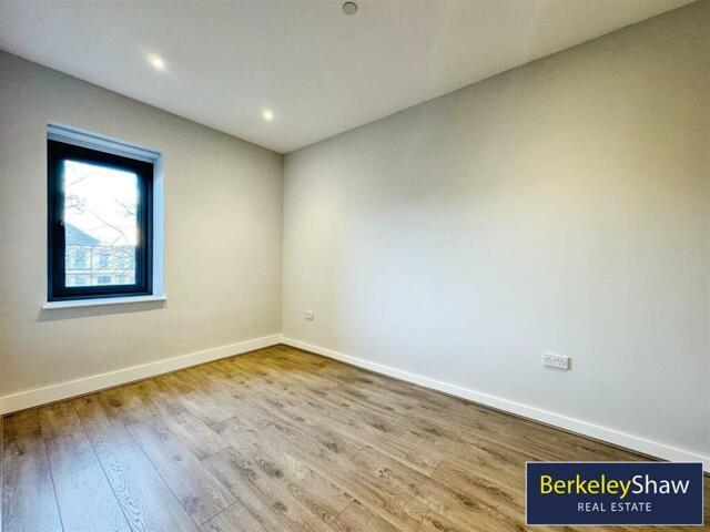 Shared Living/roommate 1 Bedroom For Sale Waterloo Waterloo 90000 ES98903577