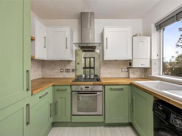 Shared Living/roommate 1 Bedroom For Sale Weybridge Surrey 280000 ES99161887