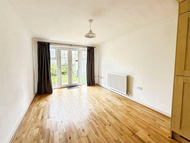 Shared Living/roommate 1 Bedroom For Sale Woking Surrey 200000 ES100648939