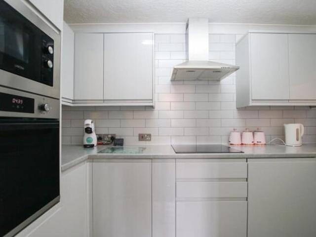 Shared Living/roommate 1 Bedroom For Sale Wokingham Wokingham 145000 ES101931736
