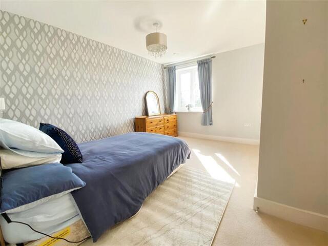 Shared Living/roommate 1 Bedroom For Sale Wokingham Berkshire 225000 ES98834473