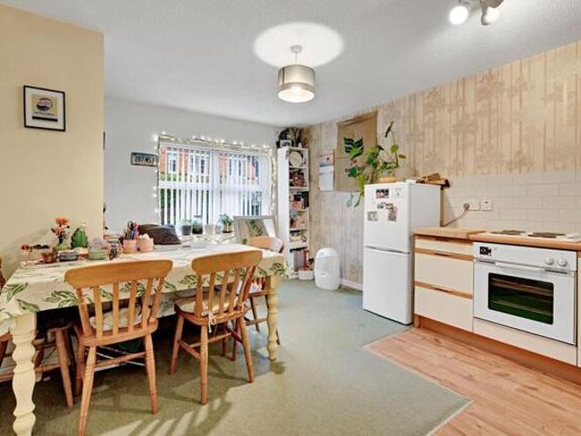 Shared Living/roommate 1 Bedroom For Sale Worcester Worcestershire 125000 ES100096736