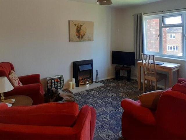 Shared Living/roommate 1 Bedroom For Sale Yateley Hampshire 195000 ES101678669