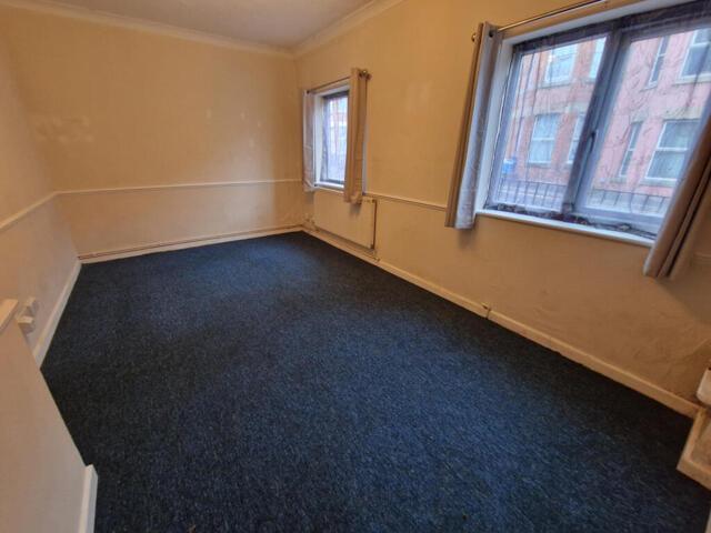 Shared Living/roommate 1 Bedroom For Sale Yeovil Somerset 96000 ELS100132326
