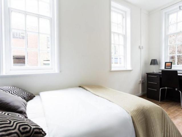 Shared Living/roommate 20 Bedroom For Rent London London 1013 ES90559621