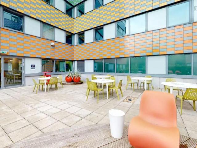 Shared Living/roommate 20 Bedroom For Rent London London 1160 ELS90559859