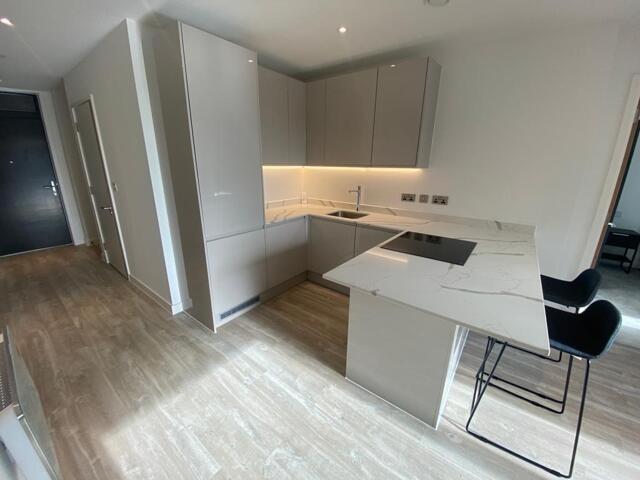 Shared Living/roommate 2 Bedroom For Rent Manchester Greater Manchester 1450 ES101868277