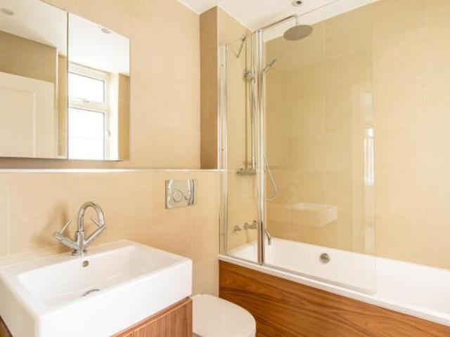Shared Living/roommate 2 Bedroom For Rent Camden London 3878 ES100439708